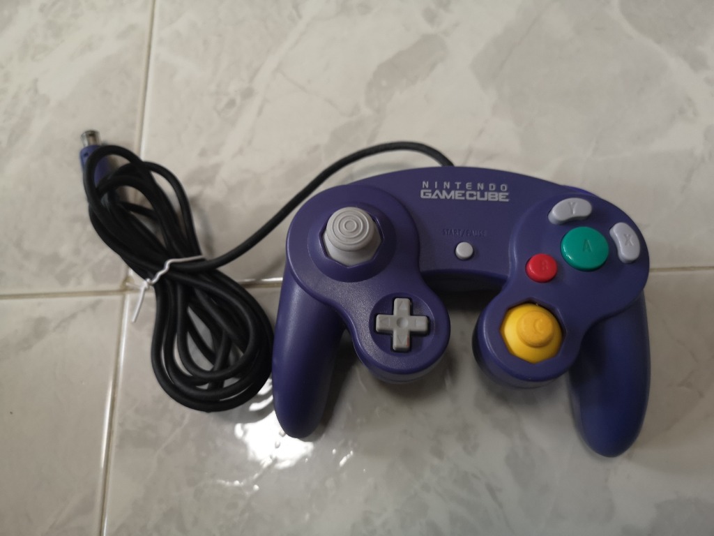 Official Nintendo gamecube controller, Video Gaming, Gaming Accessories ...