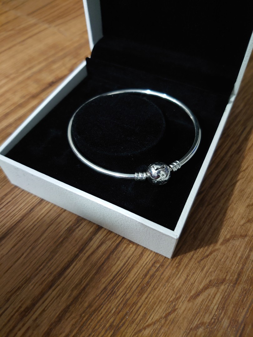 Pandora Holiday Bracelet 2021, Women's Fashion, Jewelry & Organisers ...