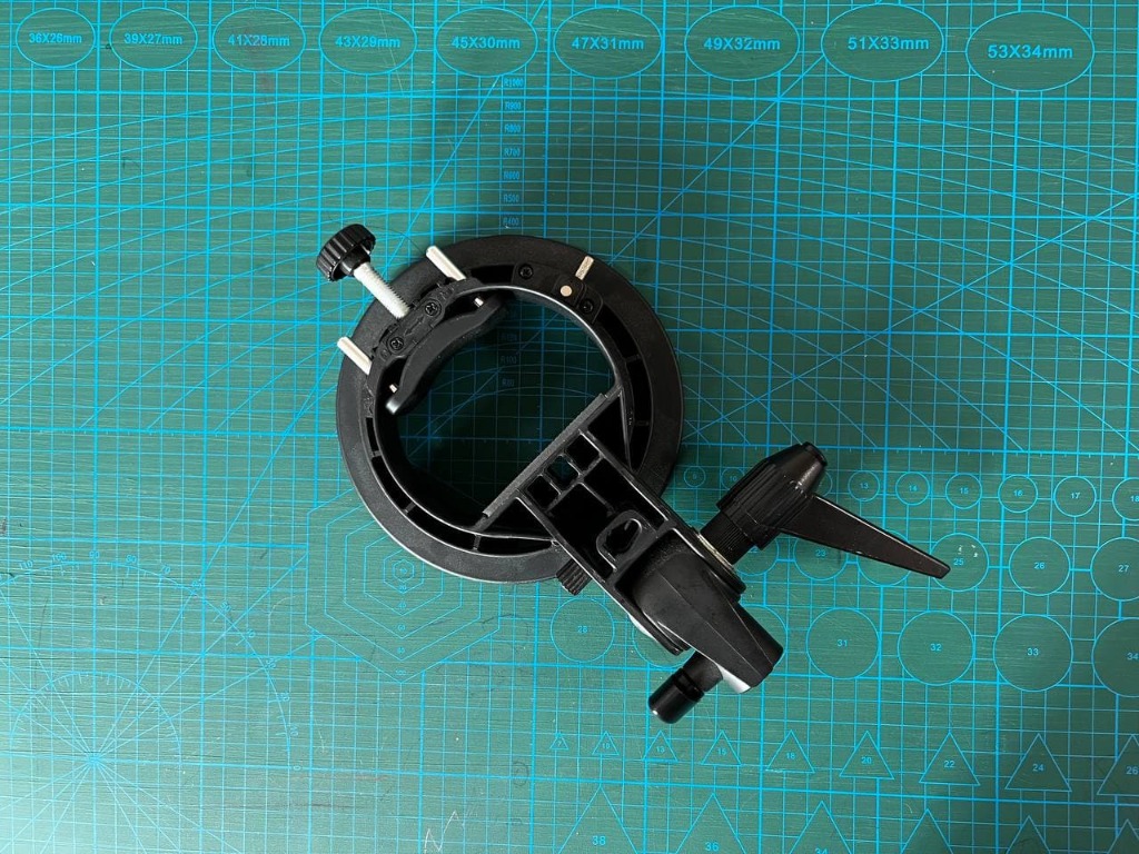 S-Mount (Flash mount for light stand) - Bowens-mount compatible ...