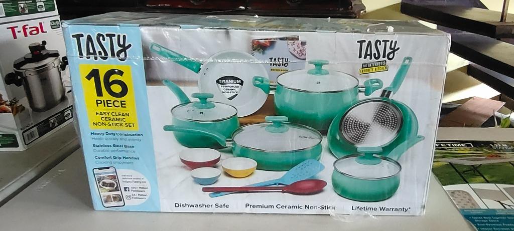 Tasty Ceramic Titanium-Reinforced Cookware Set, Ombre Green, 16 Piece ...