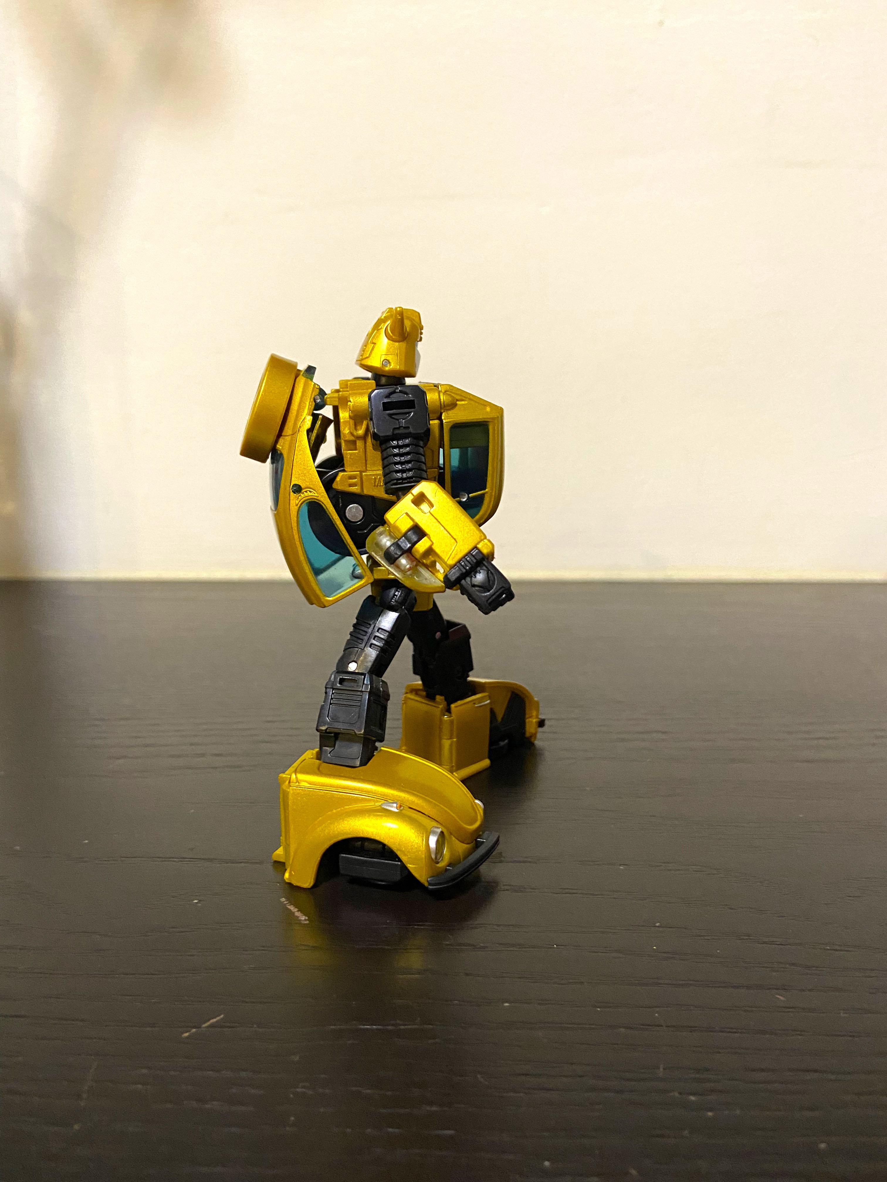 Transformers Masterpiece MP-21G Bumblebee G2 Goldbug, Hobbies & Toys ...