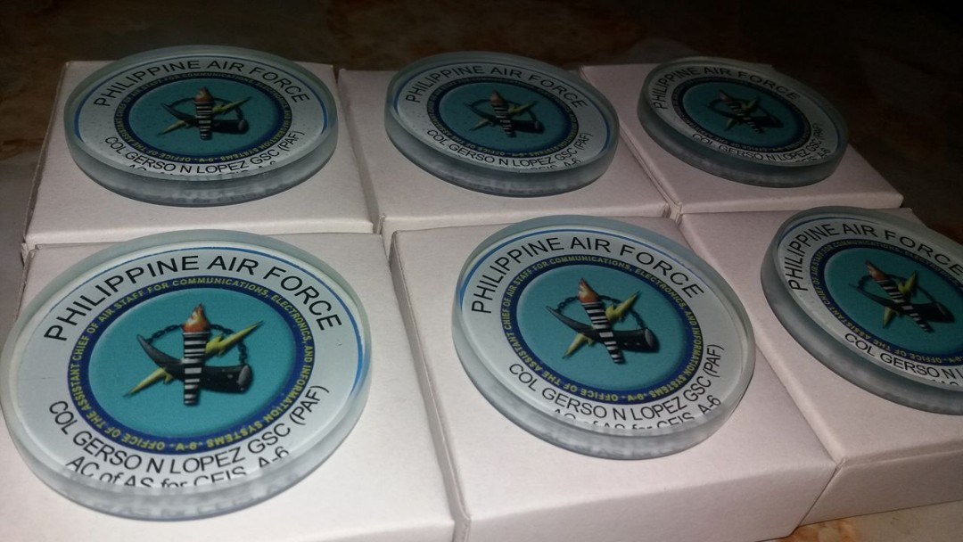 WE DO RUSH PLAQUE ACRYLIC PLAQUE TROPHIES TABLE BARS, Hobbies & Toys ...