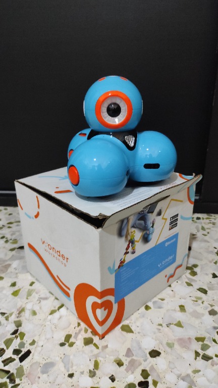 Wonder Workshop Dash – Coding Robot for Kids 6+ – Voice Activated ...
