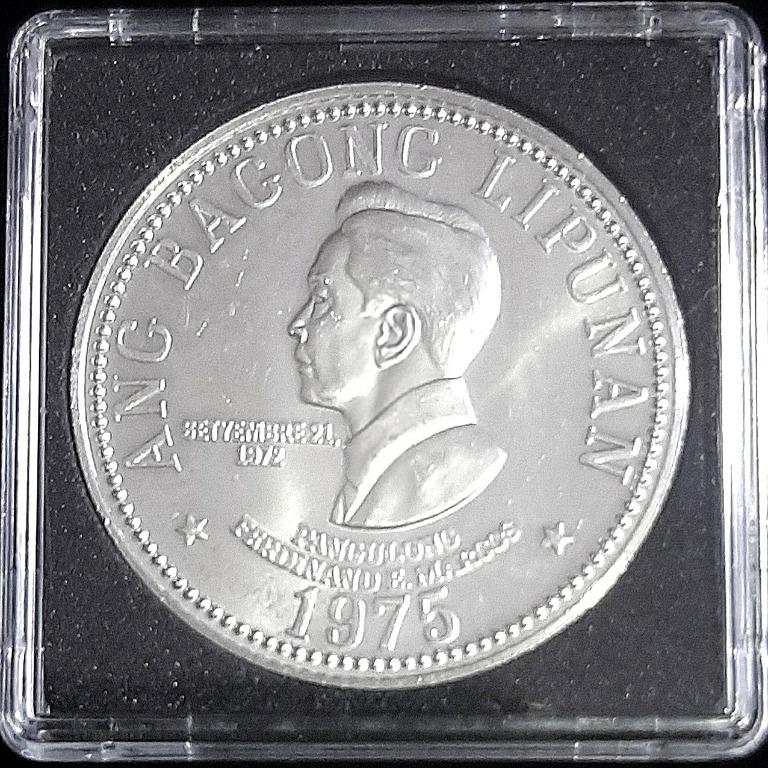 BRILLIANT 1975 MARCOS SILVER COIN with Case, Hobbies & Toys ...