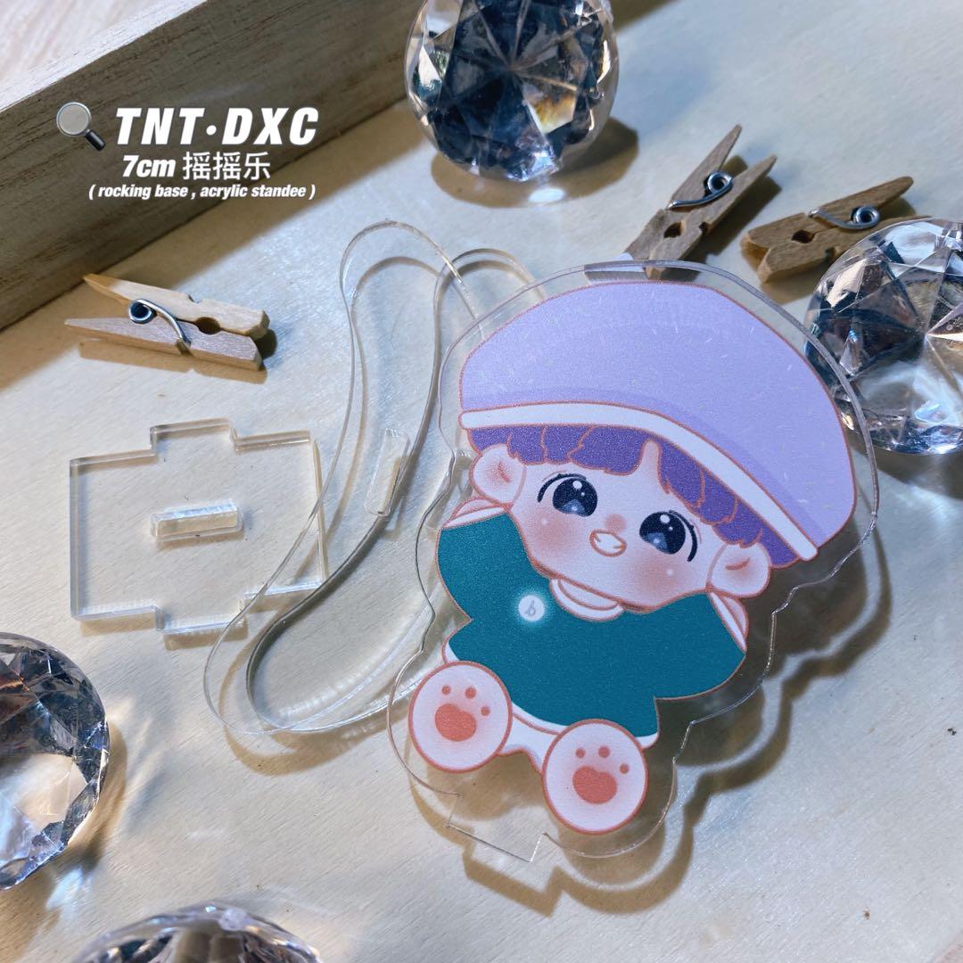 CPOP ; ACRYLIC STANDEES/KEYCHAINS ; TNT时代少年团 易烊千玺 JJLIN , Hobbies ...