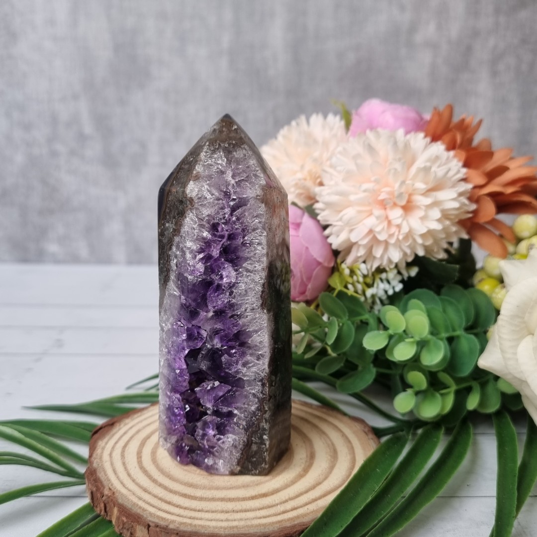 Amethyst Tower, Women's Fashion, Jewelry & Organisers, Precious Stones ...