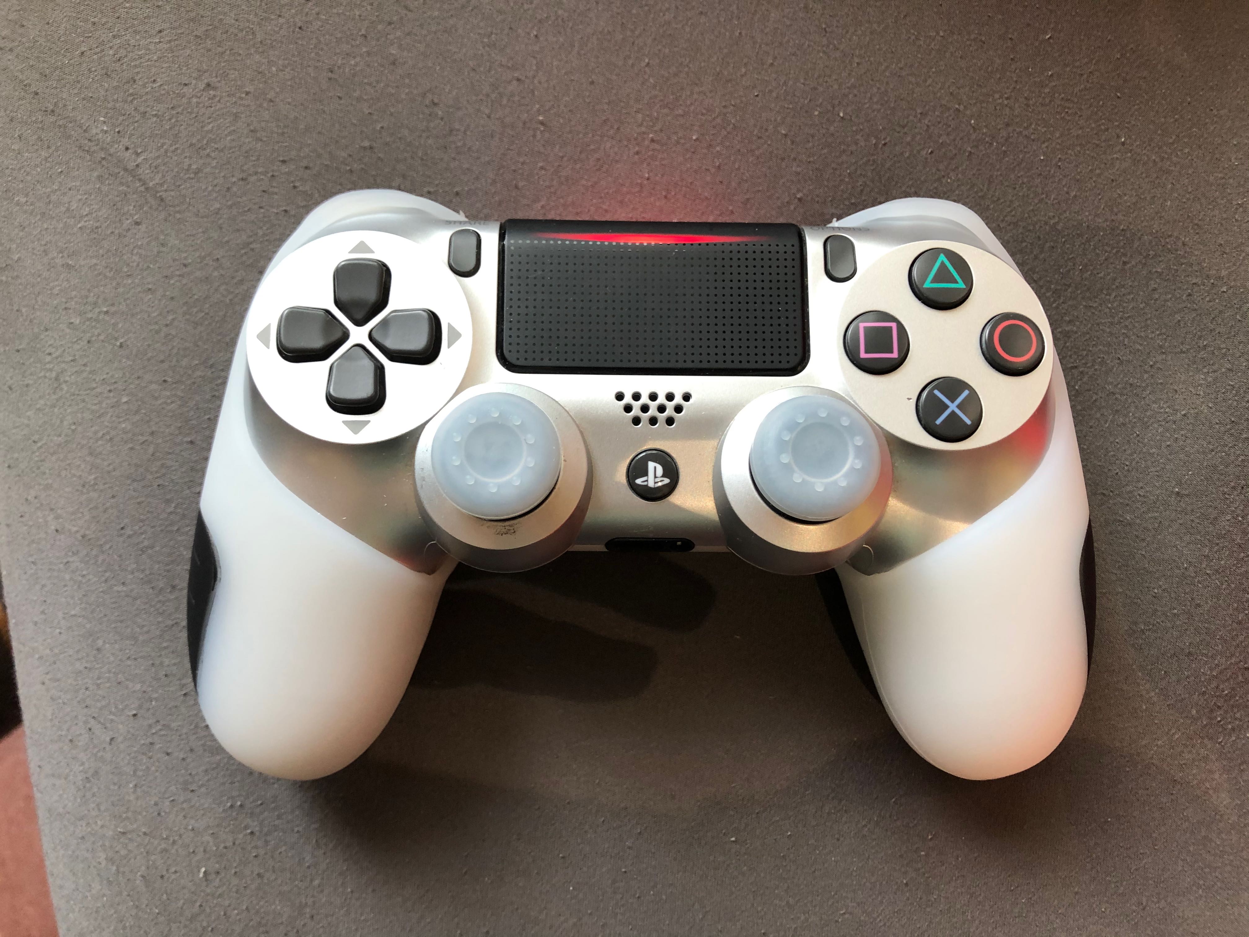 Authentic Silver Dualshock 4 PS4 Controller, Video Gaming, Gaming ...