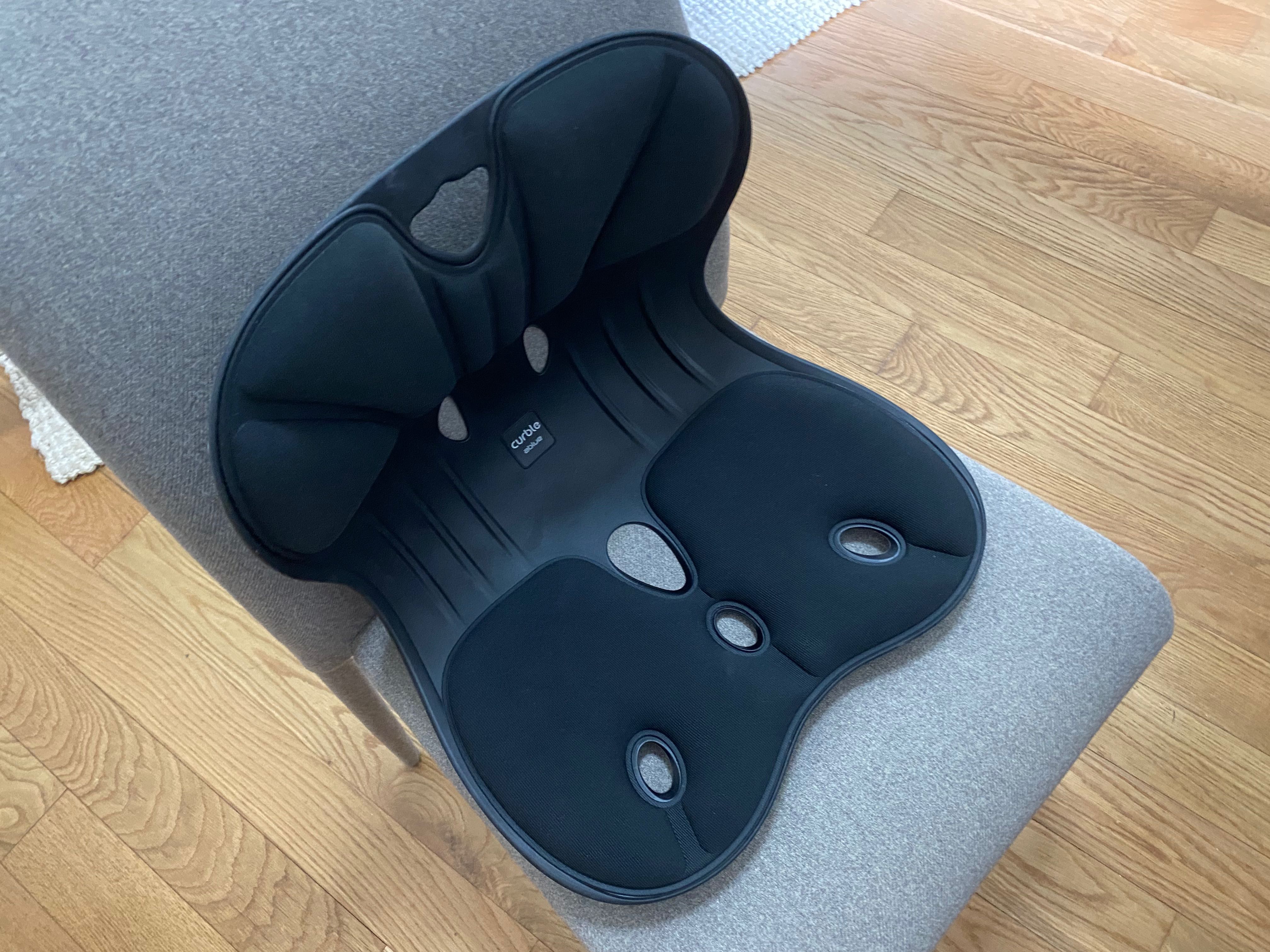 Curble Chair, Furniture & Home Living, Furniture, Chairs on Carousell