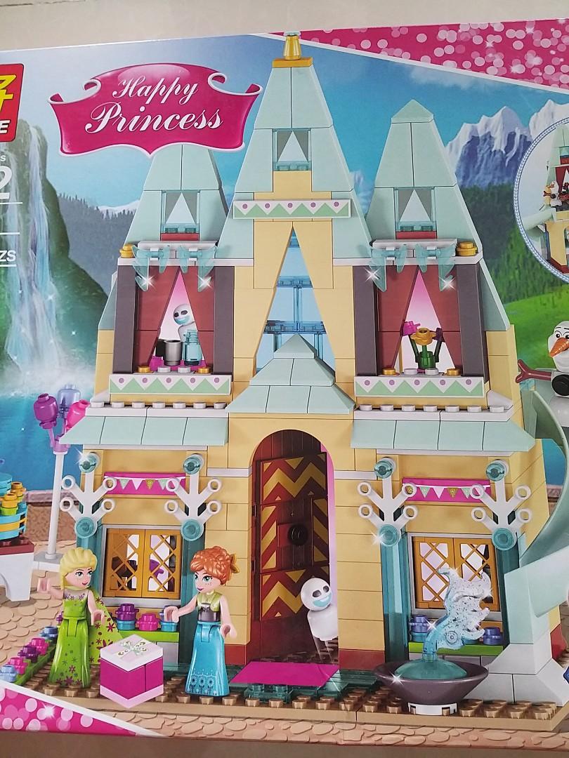 Frozen Elsa bricks like Lego, Hobbies & Toys, Toys & Games on Carousell