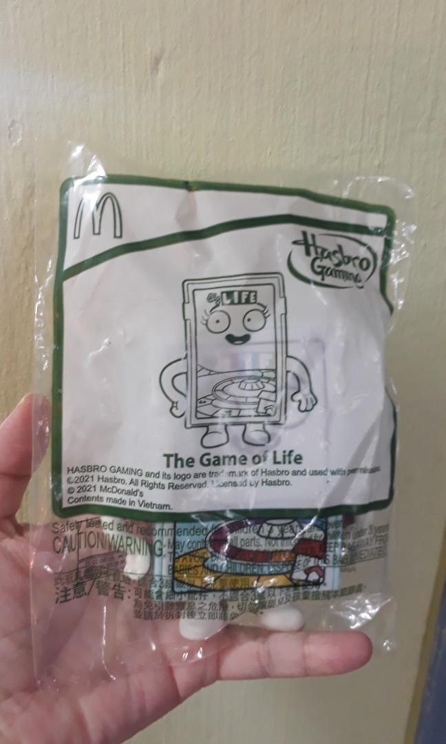 Hasbro Mac Happy Meal Toy - The Game of Life Toy, Hobbies & Toys ...