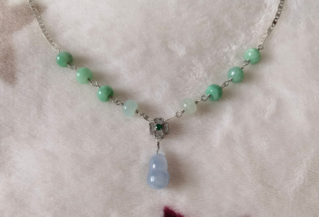 Jade necklace, Women's Fashion, Jewelry & Organisers, Necklaces on ...