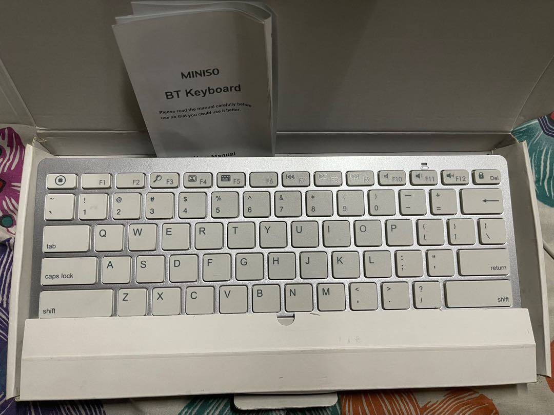 Miniso Bluetooth Keyboard Computers And Tech Parts And Accessories Computer Keyboard On Carousell