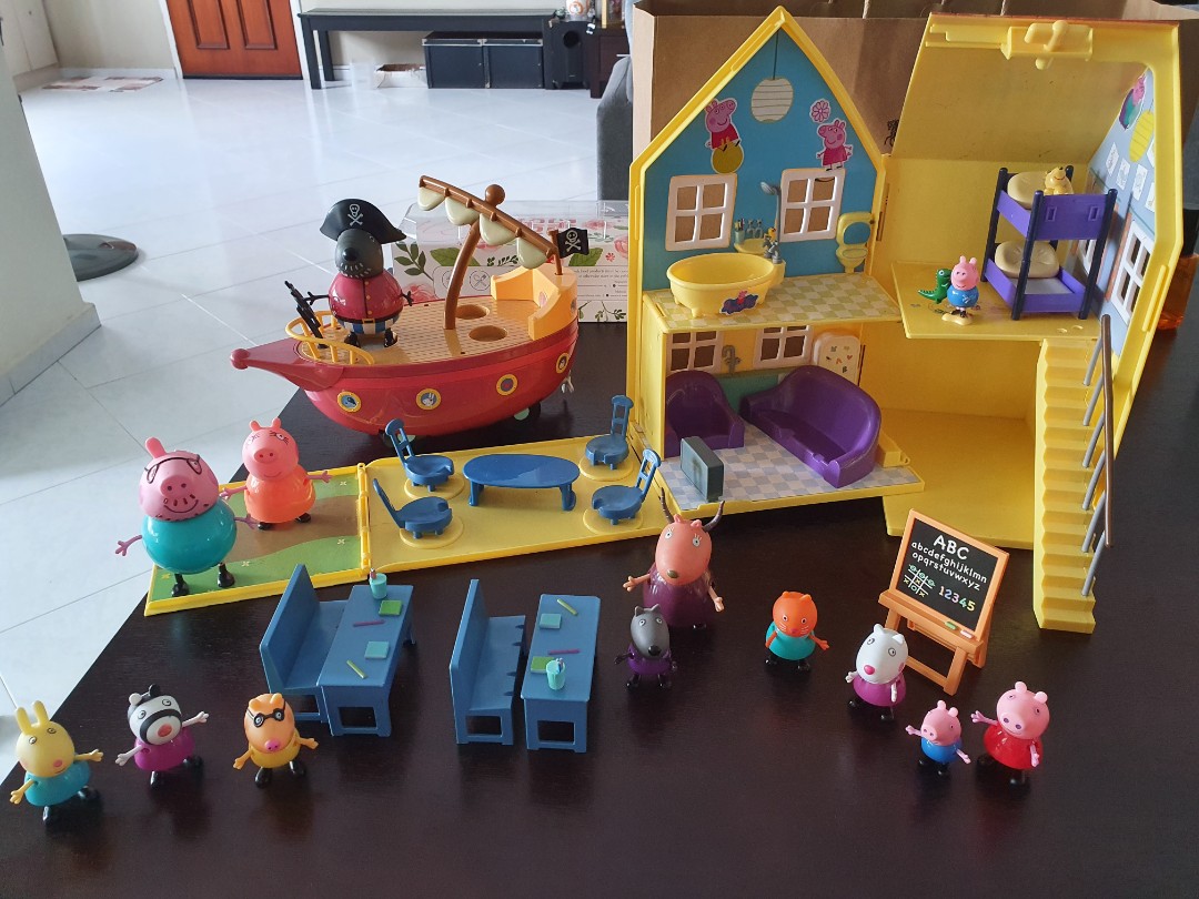 Original Peppa Pig Play Set Toy, Hobbies & Toys, Toys & Games on Carousell