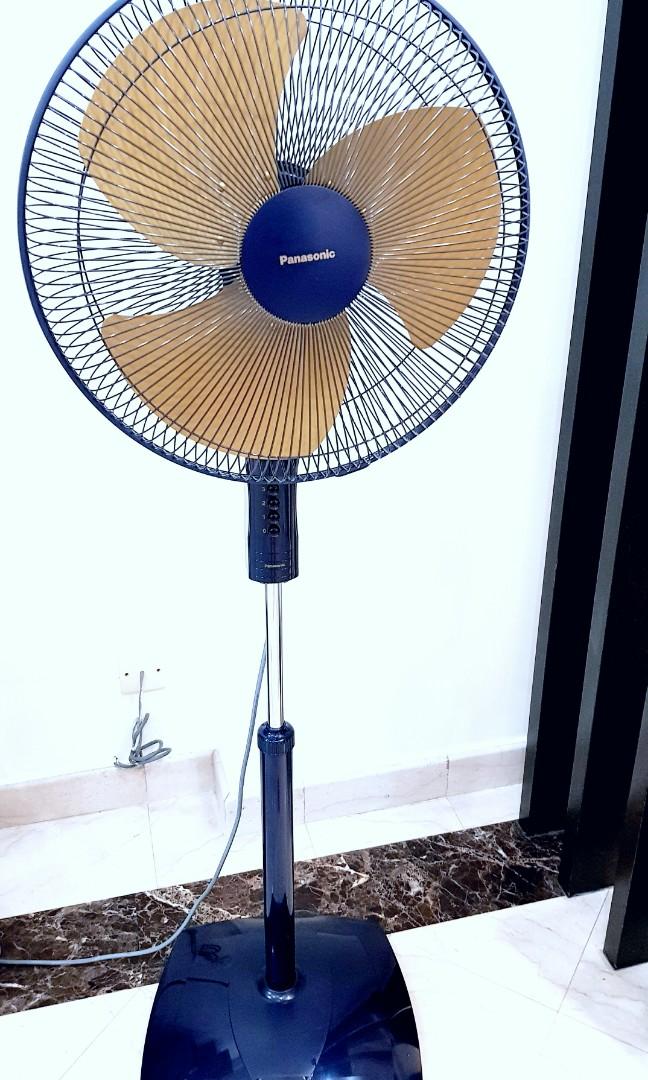 Panasonic standing fan-model F407YS, Furniture & Home Living, Lighting ...