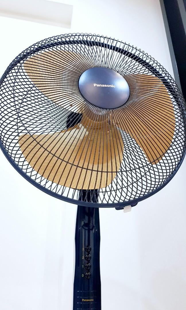 Panasonic standing fan-model F407YS, Furniture & Home Living, Lighting ...
