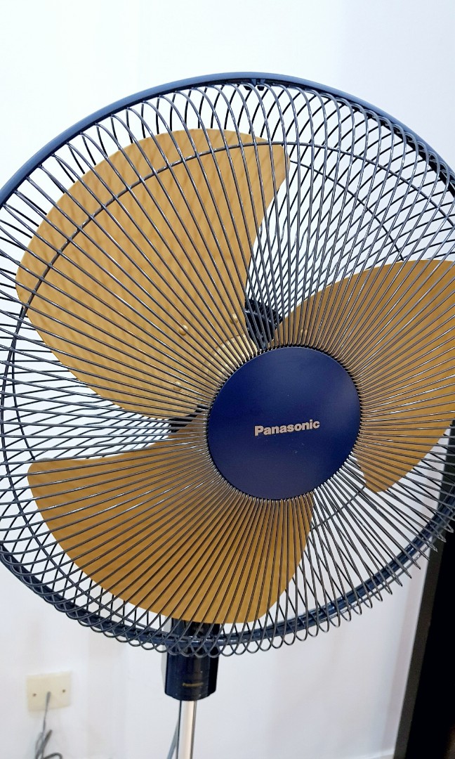 Panasonic standing fan-model F407YS, Furniture & Home Living, Lighting ...