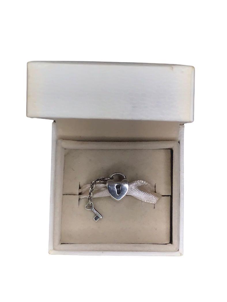 Pandora heart lock with key Authentic, Women's Fashion, Jewelry ...