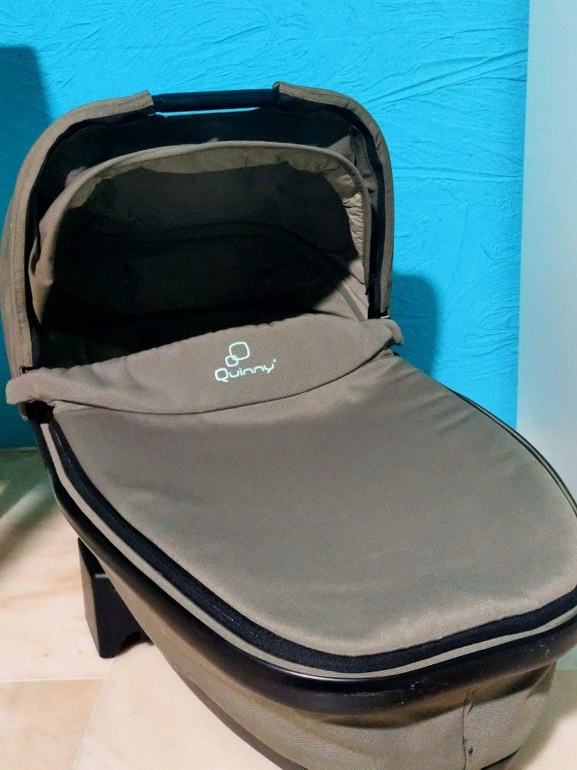 Quinny foldable carrycot, Babies & Kids, Going Out, Other Babies Going ...