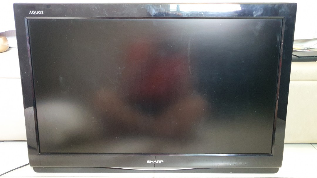 Sharp Aquos TV 32 Inch, TV & Home Appliances, TV & Entertainment, TV on ...