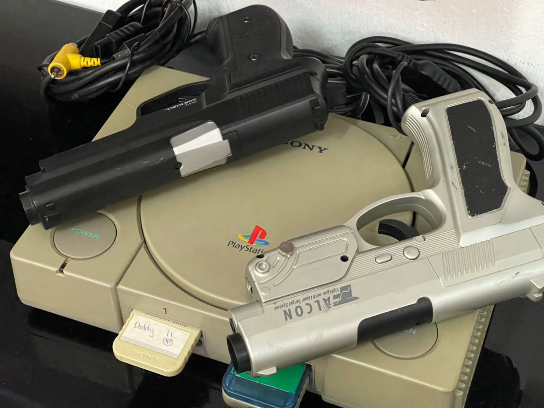 SONY Playstation One + Gun, Video Gaming, Video Game Consoles ...