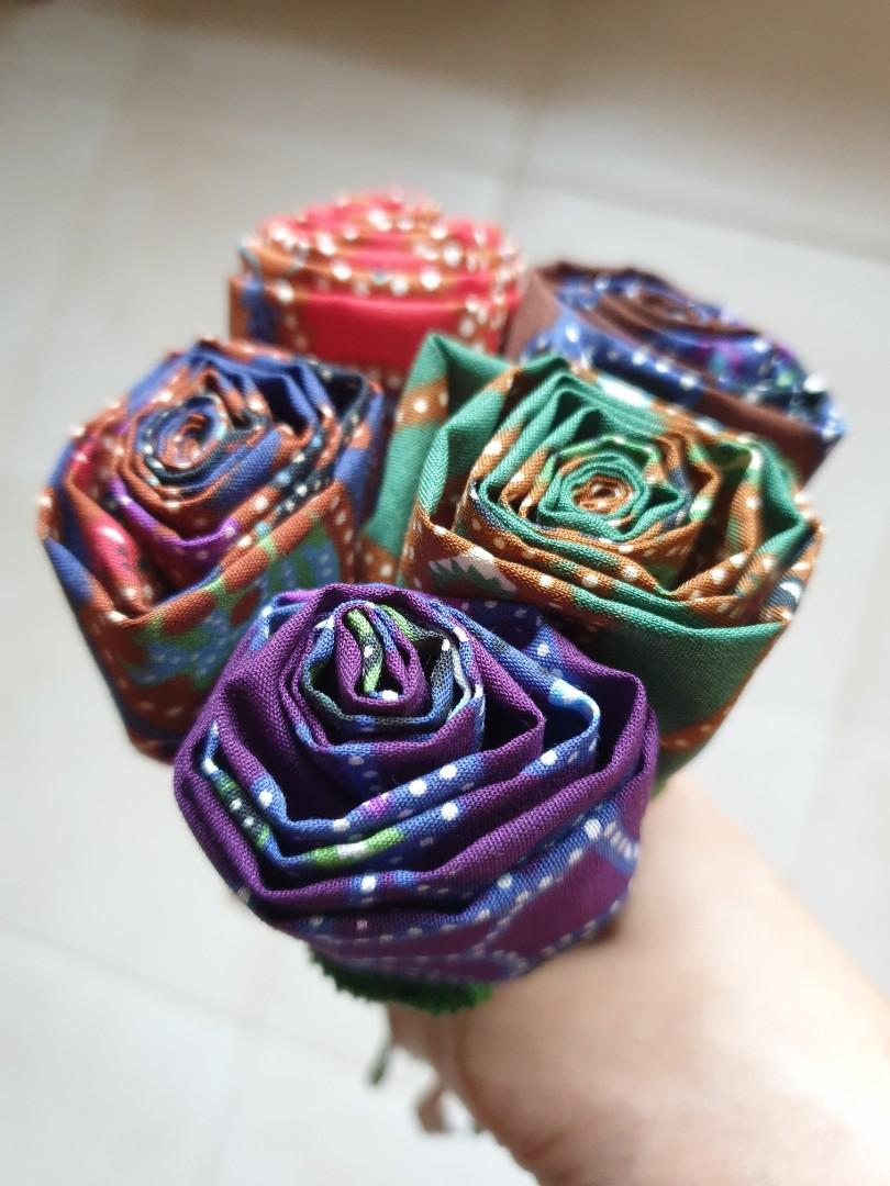 SQ SIA batik roses 5 colours, Hobbies & Toys, Stationery & Craft ...
