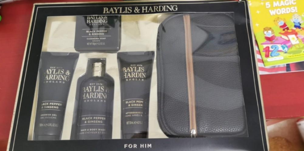 Baylis and harding gift set, Beauty & Personal Care, Bath & Body, Bath ...