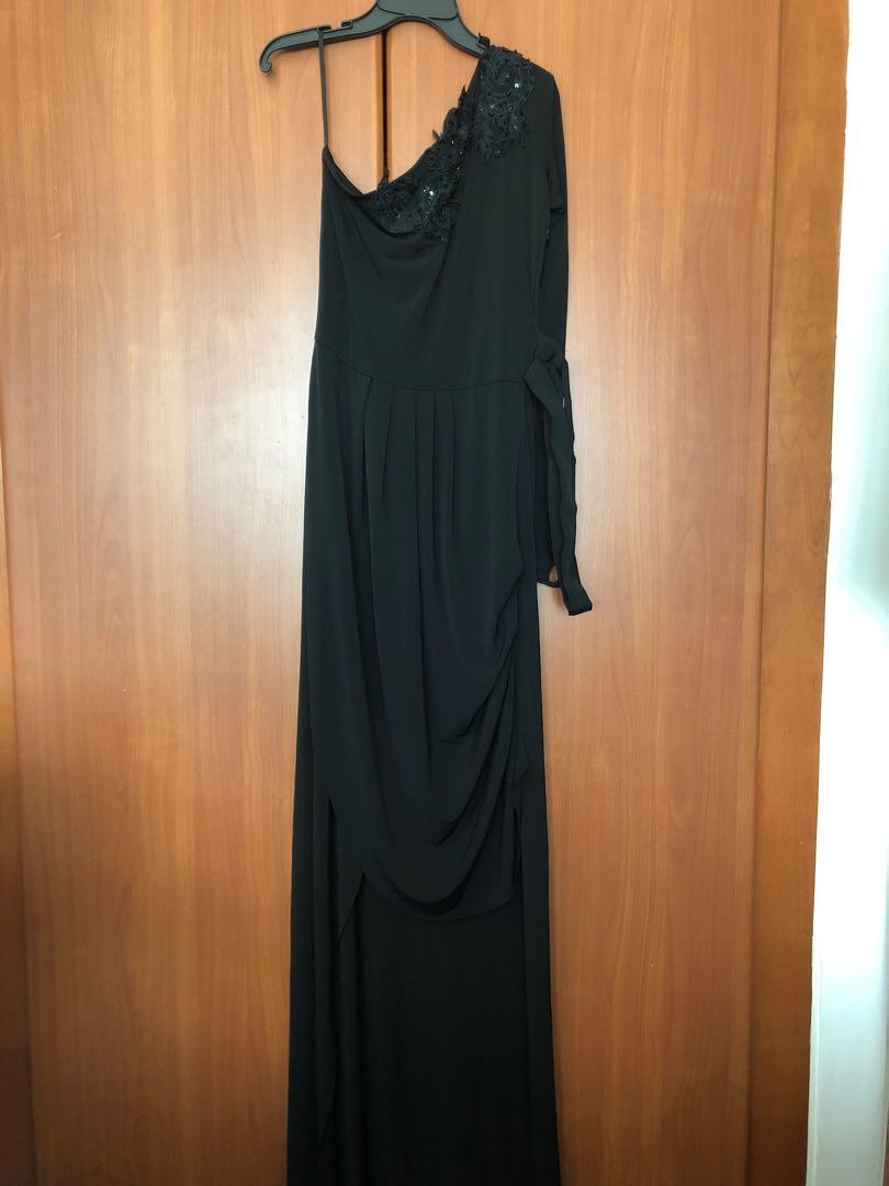 Black Asymmetrical Gown by Pablo Cabahug, Women's Fashion, Dresses ...