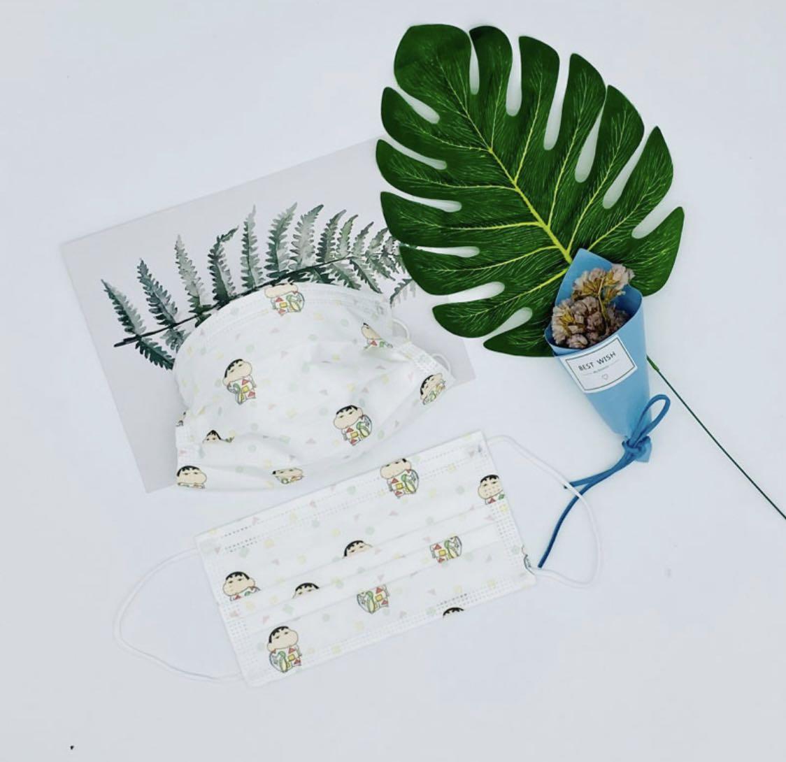 Crayon shin Chan mask ( preorder), Health & Nutrition, Face Masks ...