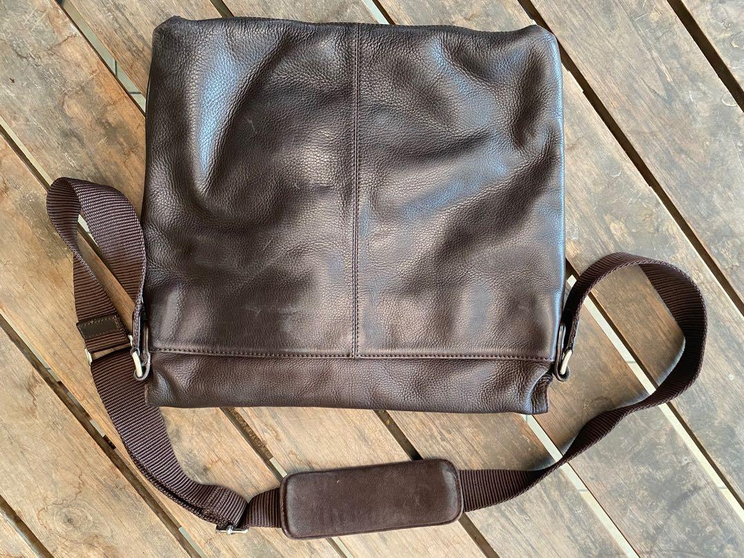 Kenneth Cole sling bag, Men's Fashion, Bags, Sling Bags on Carousell