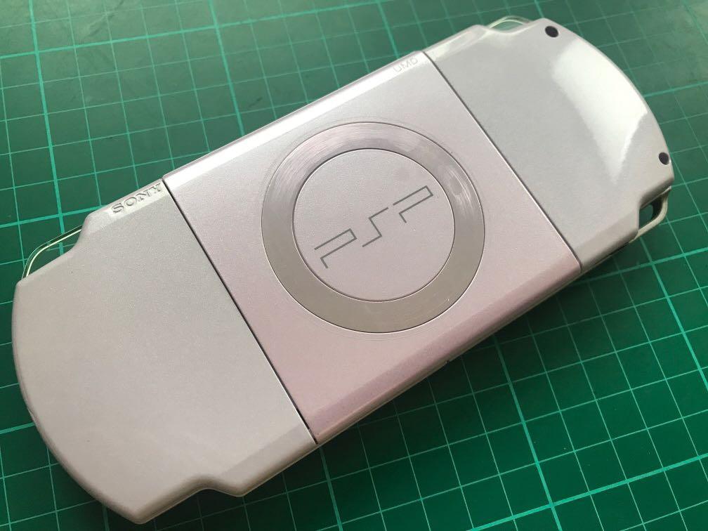 Sony Psp 2000 Slim Lavender Purple, Video Gaming, Video Games ...