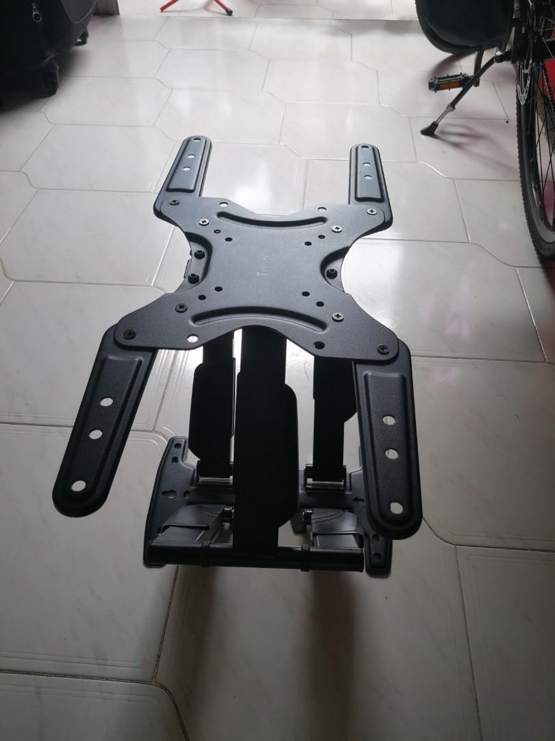Titan wall mount for TV and monitor, TV & Home Appliances, TV ...