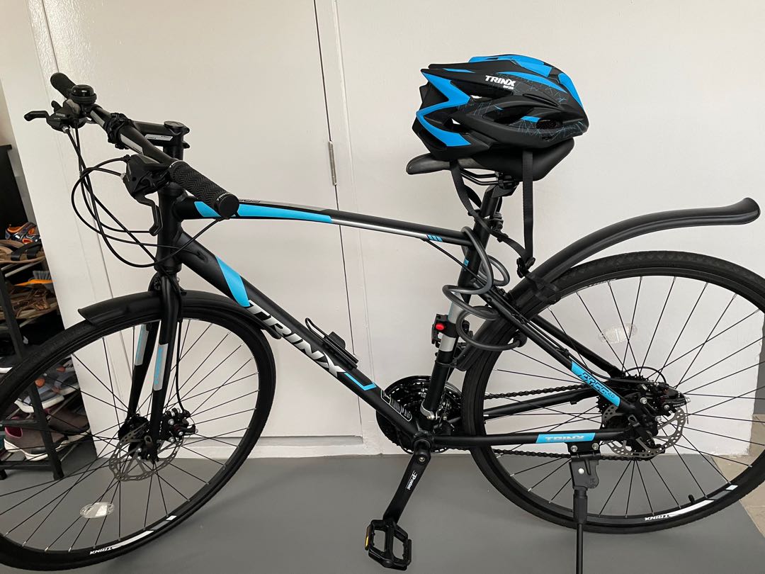 Trinx Free 2, Hybrid bike (disk breaks) with accessories., Sports ...