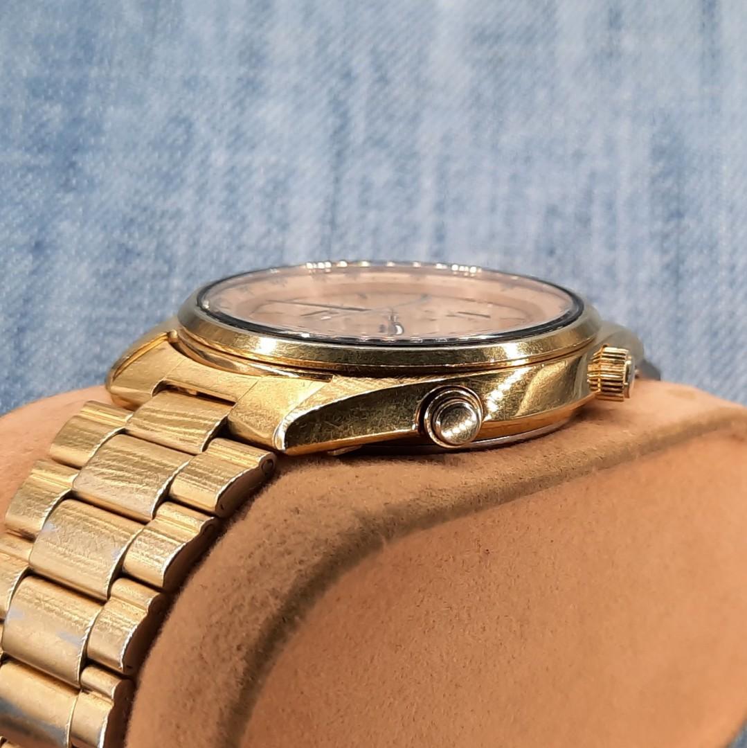 Vintage Seiko 7A28-7029 Chronograph Quartz Men's Watch, Men's Fashion, Watches & Accessories ...