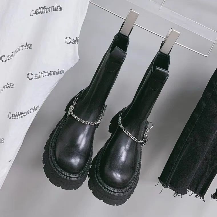 Chunky platform chain boots, Women's Fashion, Footwear, Boots on Carousell