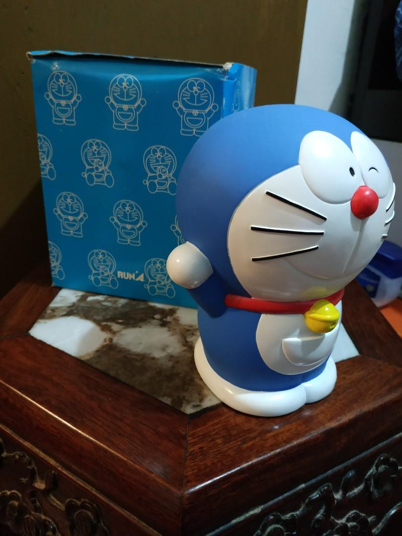 Doraemon Bank, 興趣及遊戲, 玩具 & 遊戲類 - Carousell