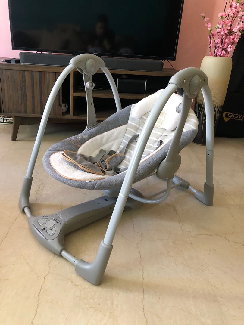 Ingenuity automatic rocker, Babies & Kids, Infant Playtime on Carousell