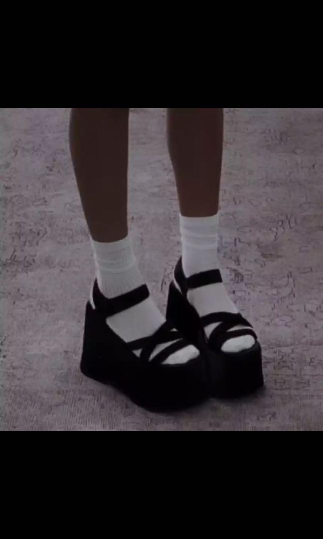 unif bubble platform, Women's Fashion, Footwear, Heels on Carousell