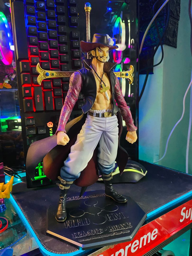 P.O.P MiHawk - hawk Eye Mihawk ONEPIECE, Hobbies & Toys, Toys & Games ...