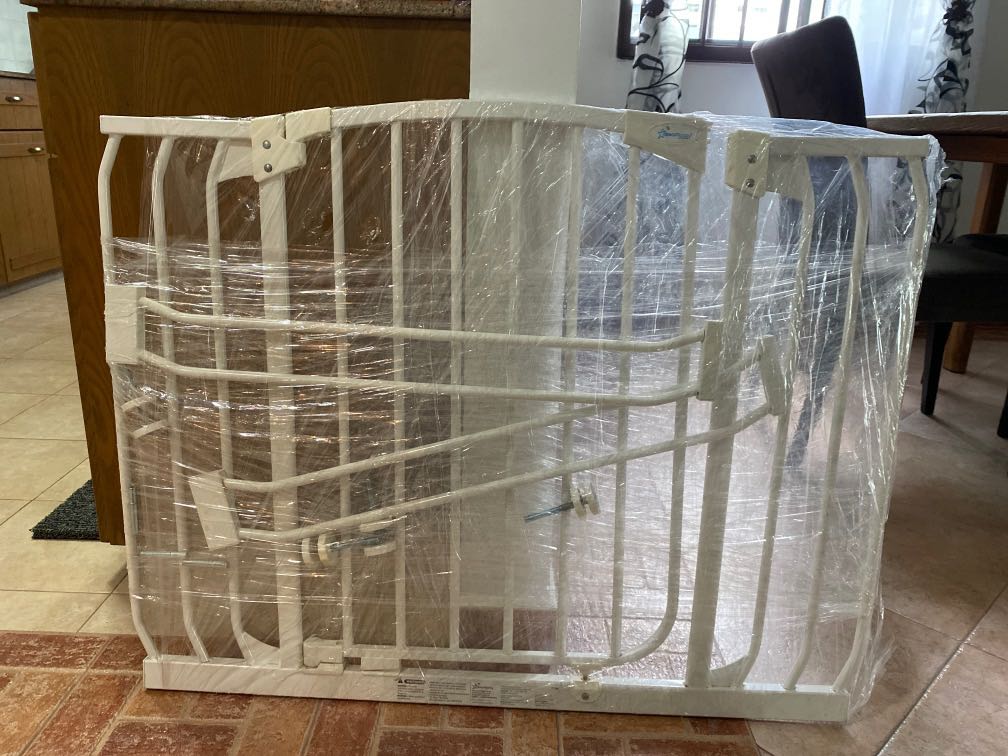 Safety gate for baby, Babies & Kids, Baby Nursery & Kids Furniture ...