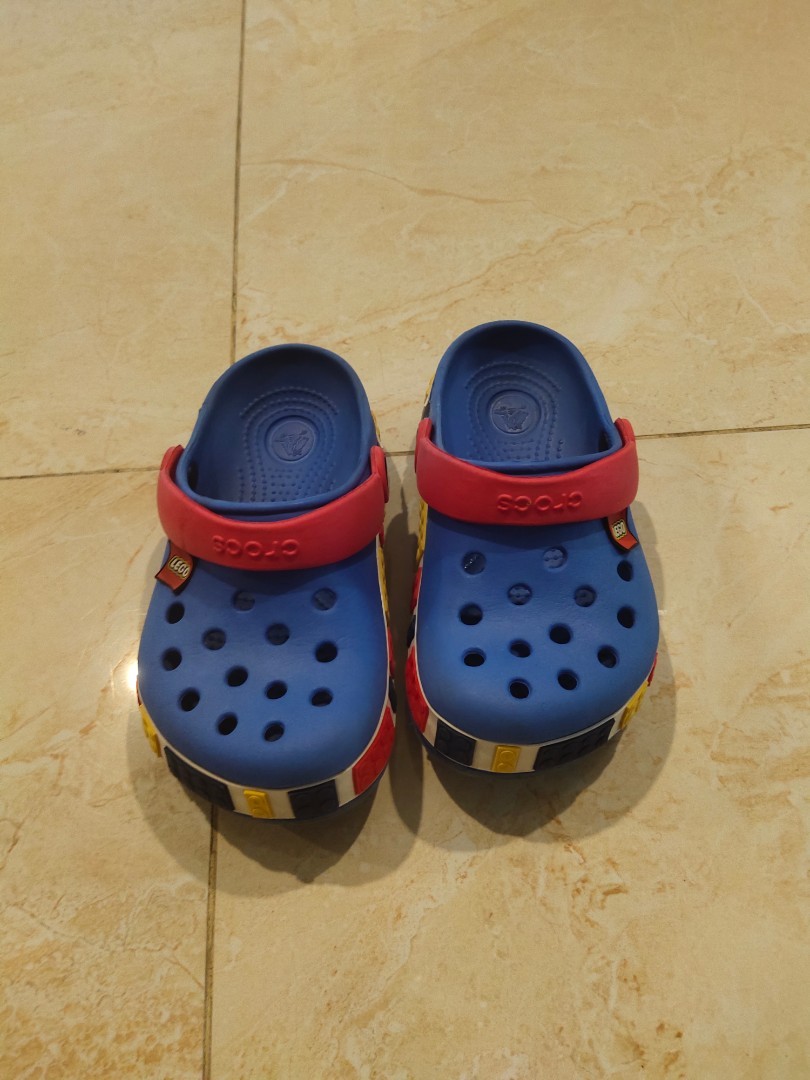 Sandal crocs anak, Bayi & Anak, Baju Anak Laki-laki, 4 hingga 7 tahun ...