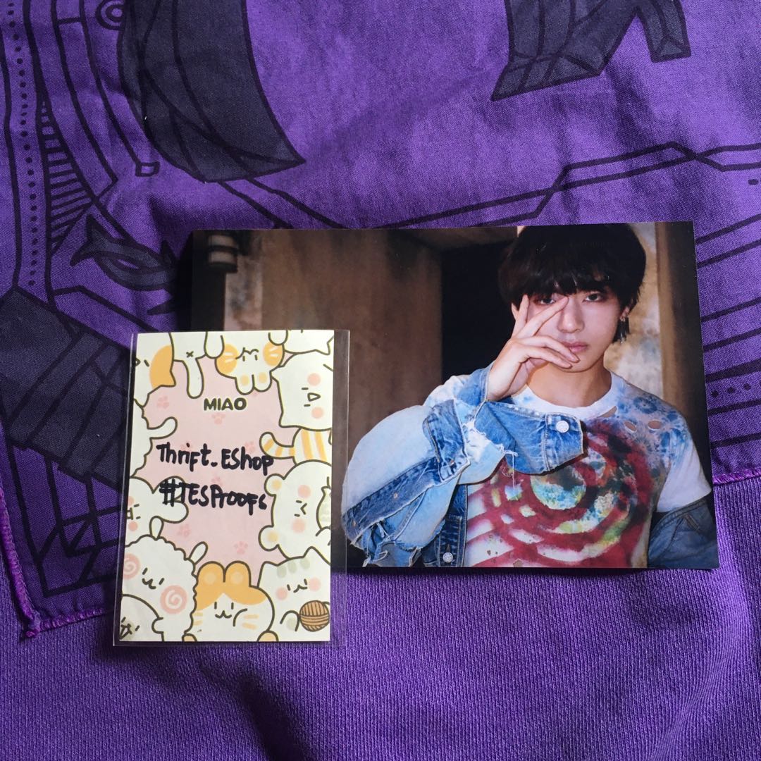 V oneul photobook 4x6, Hobbies & Toys, Memorabilia & Collectibles, K ...