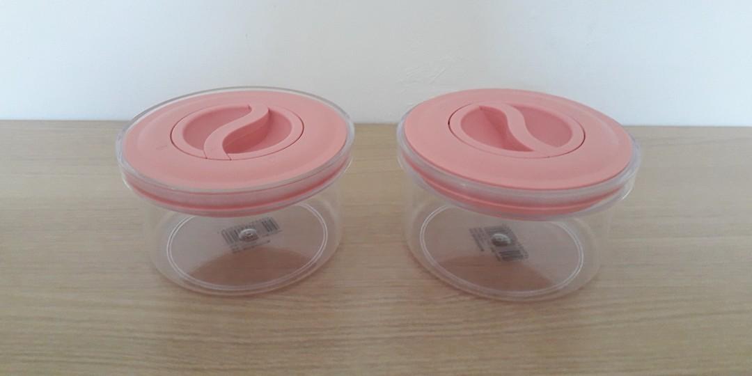 Vacuum lock round food container, Furniture & Home Living, Kitchenware ...