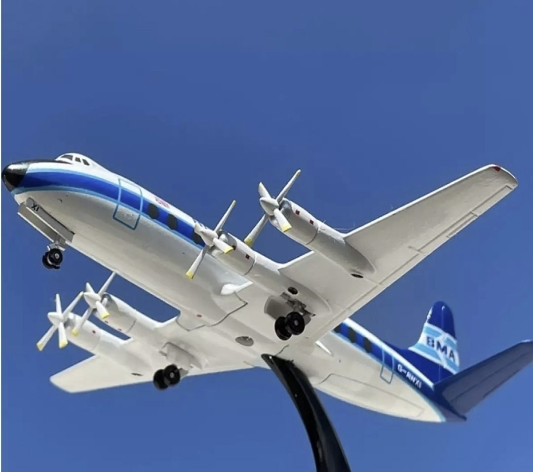 Vickers Viscount 800 1/200 plane aircraft model, Hobbies & Toys, Toys ...