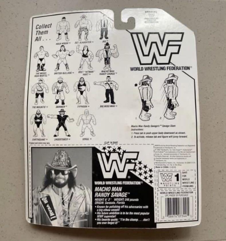 Vintage 1992 Hasbro WWF “Macho Man” Randy Savage Action Figure With ...