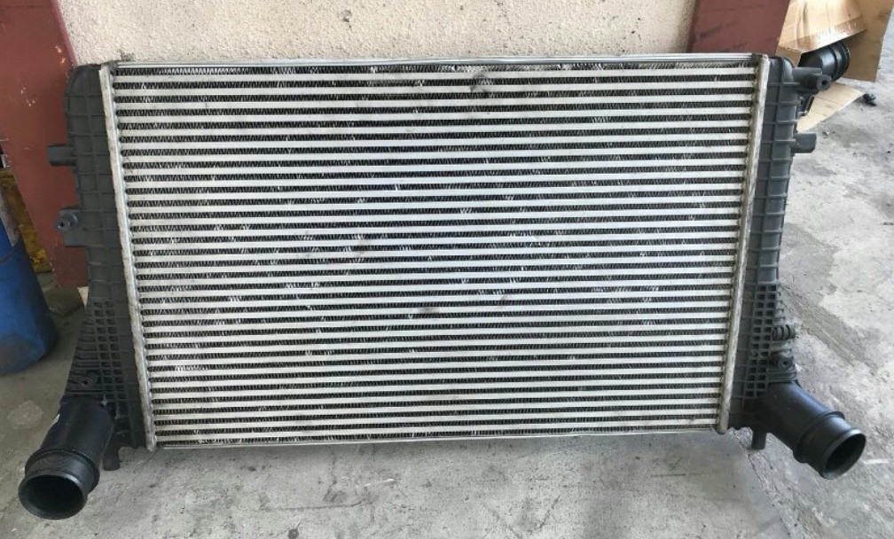 VW Golf Mk6r Stock Intercooler, Car Accessories, Accessories on Carousell