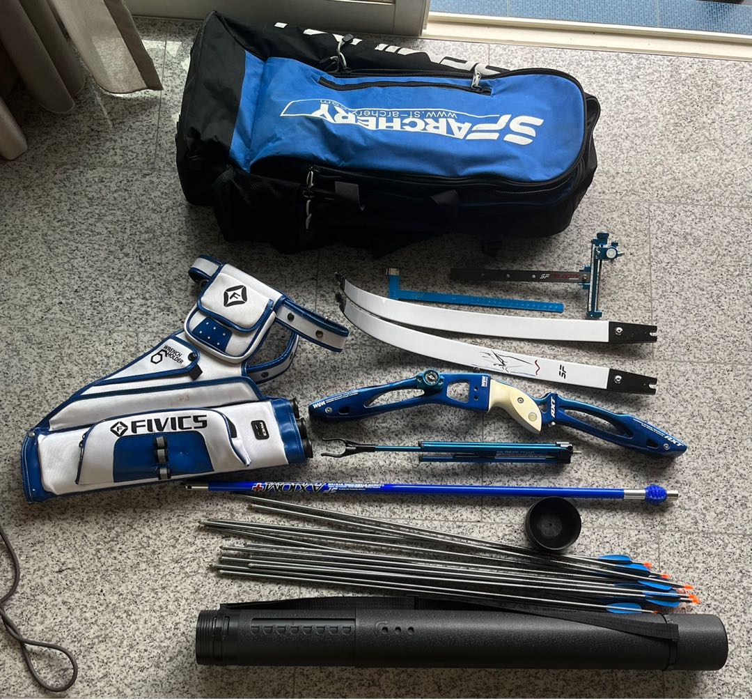 Win & Win Axt recurve full set with bag, Sports Equipment, Other Sports ...