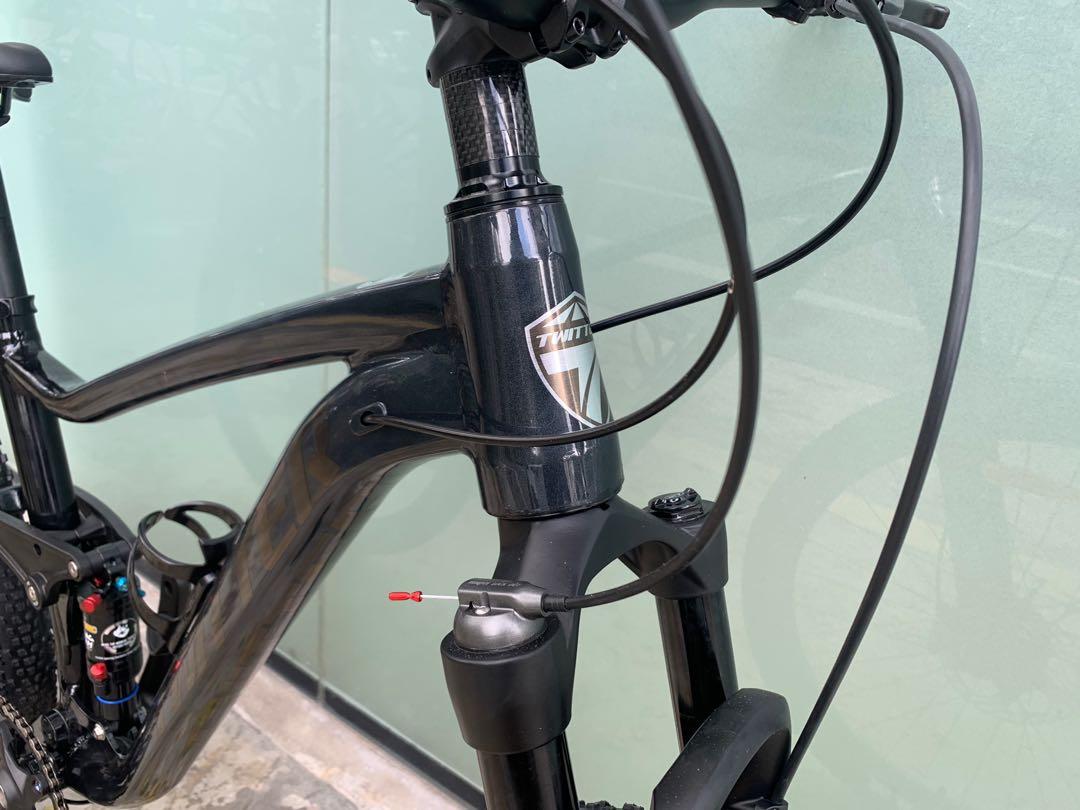 2022 Twitter Tracker full suspension, Sports Equipment, Bicycles ...