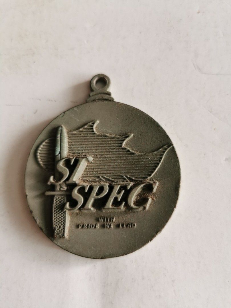 Badge Medal SI Spec SAF metal Singapore Arm Forces, Hobbies & Toys ...