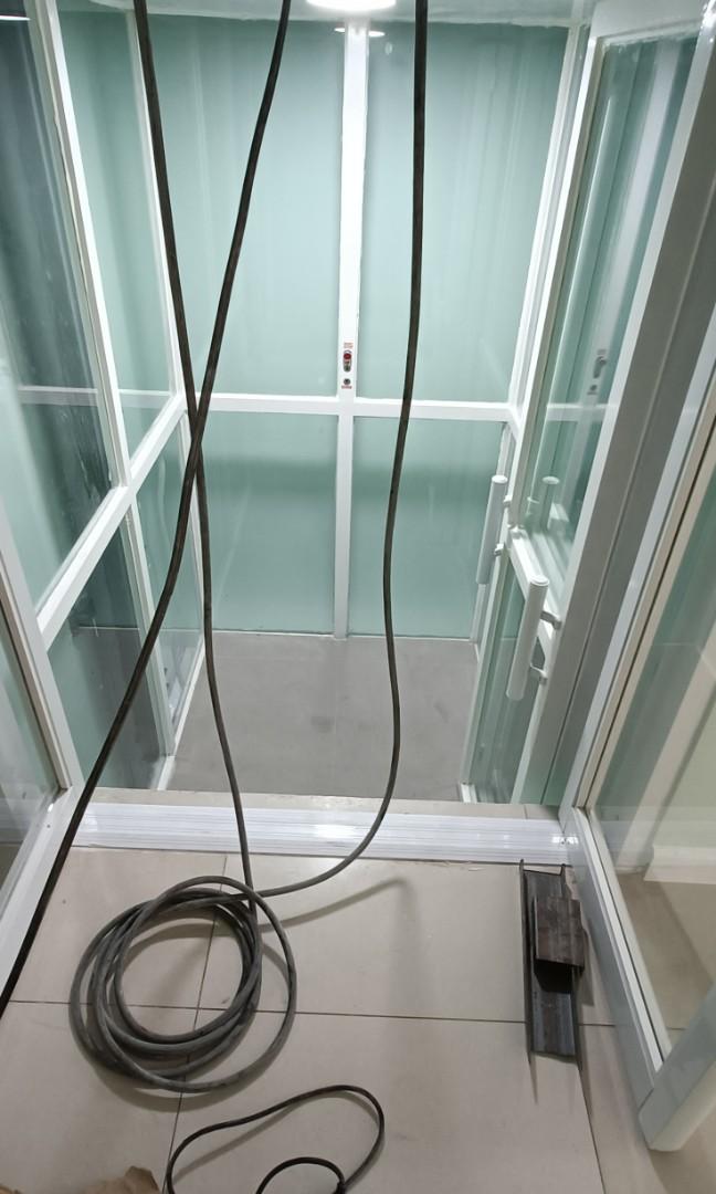 Elevator maker fab.cargo freight, Commercial & Industrial, Industrial ...