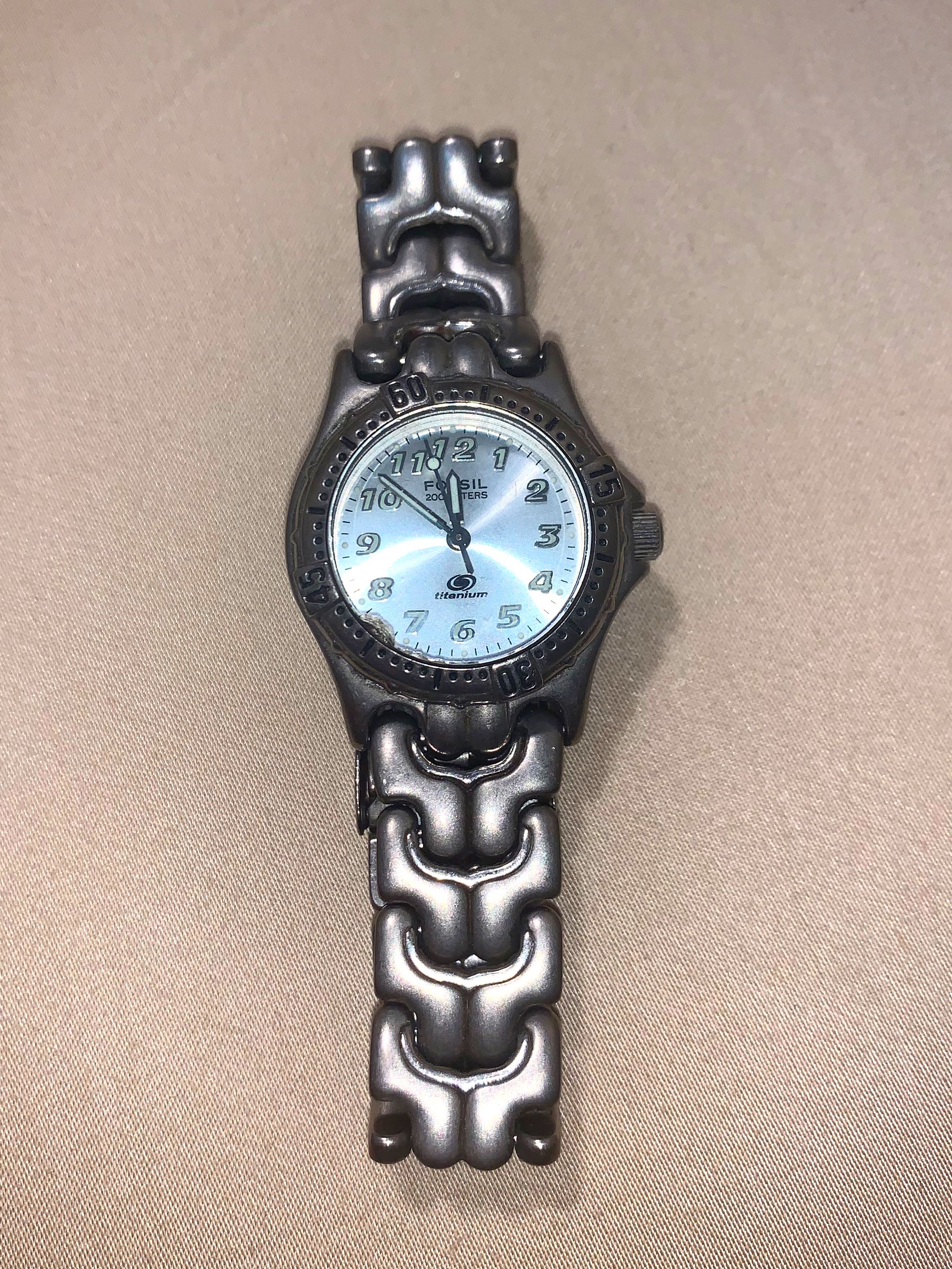 Fossil Blue 200 Meters Watch, Women's Fashion, Watches & Accessories ...